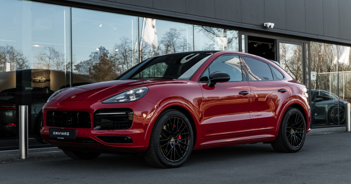 Porsche Cayenne Coupe GTS - Carmine Red - 2020 - 460pk | Caviarz